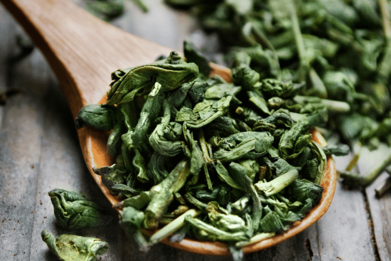 Is Green Tea Acidic? Effects, Benefits & Safety Guide
